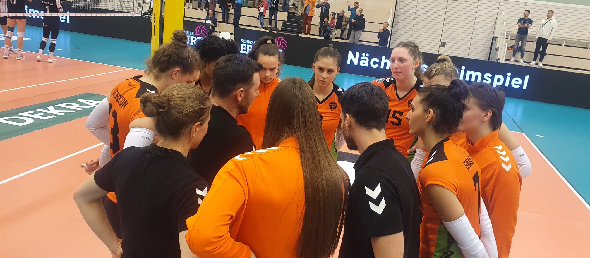 Ersatzgeschwächt alles gegeben - NawaRo Straubing Volleyball Ersatzgeschwächt alles gegeben - NawaRo Straubing Volleyball